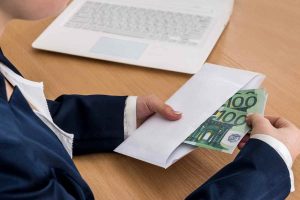 Fatture, pagamenti in contanti: le soglie da non superare